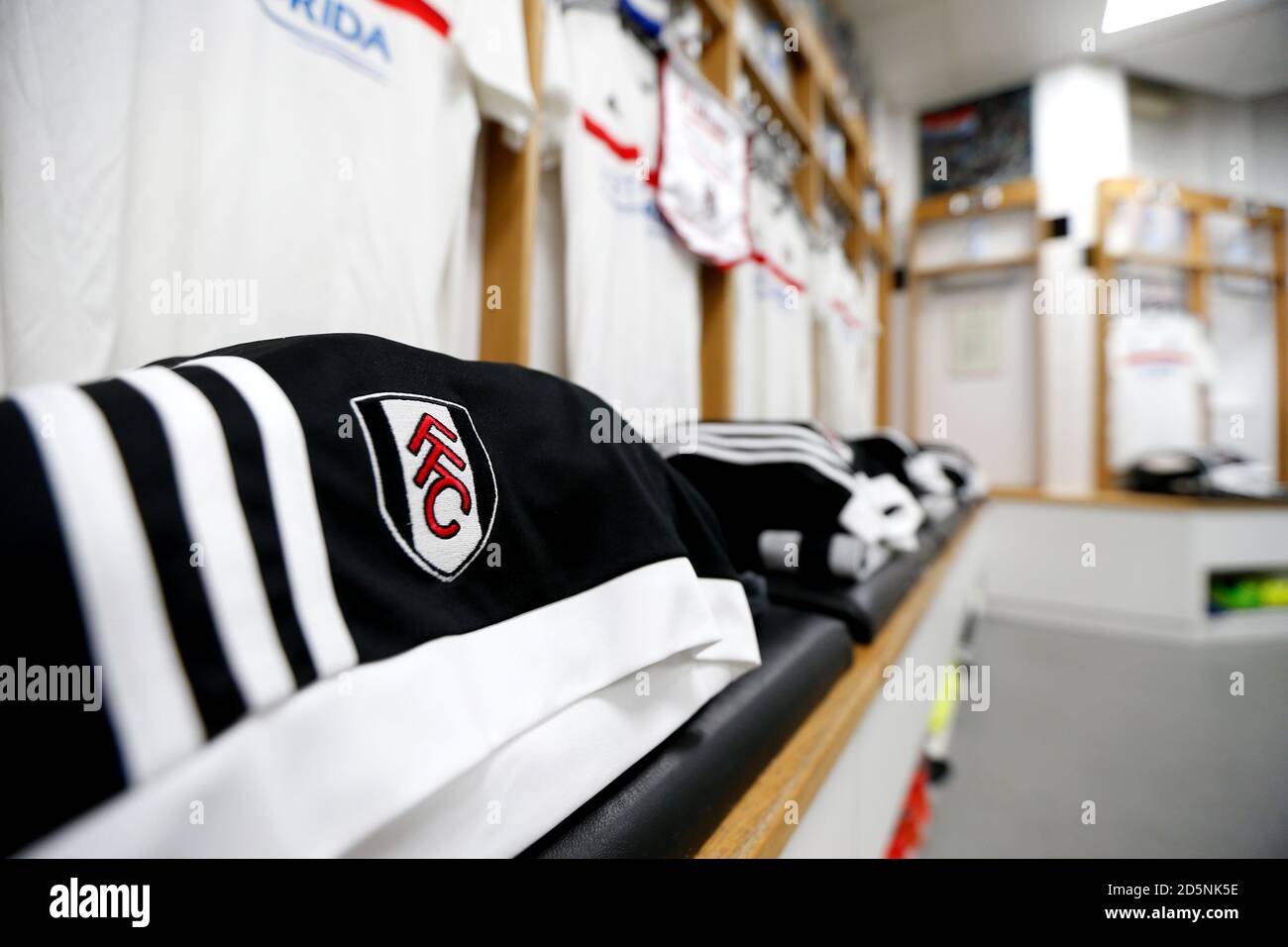 General view of the fulham dressing room hi-res stock photography and ...