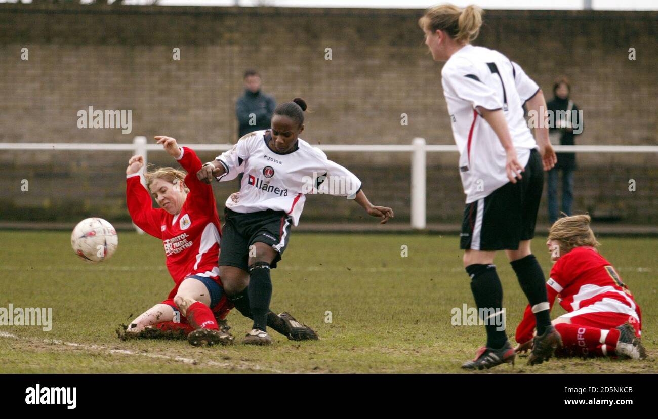 Charlton ladies hi-res stock photography and images - Alamy