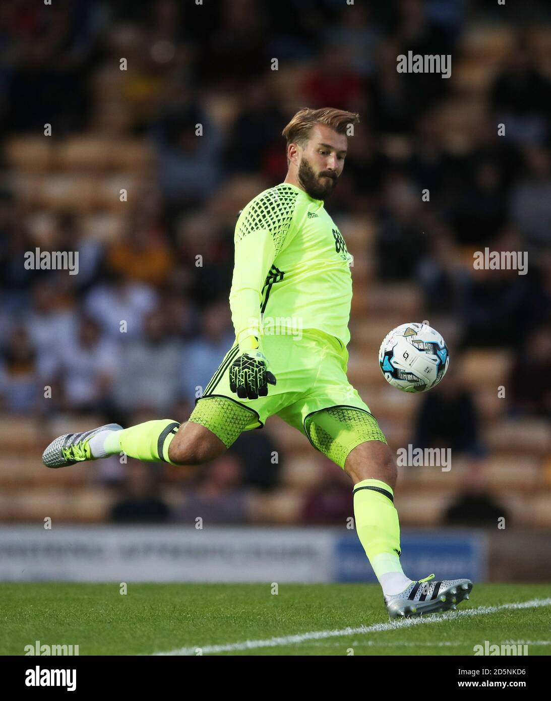 Goalkeeper adam legzdins hi-res stock photography and images - Alamy