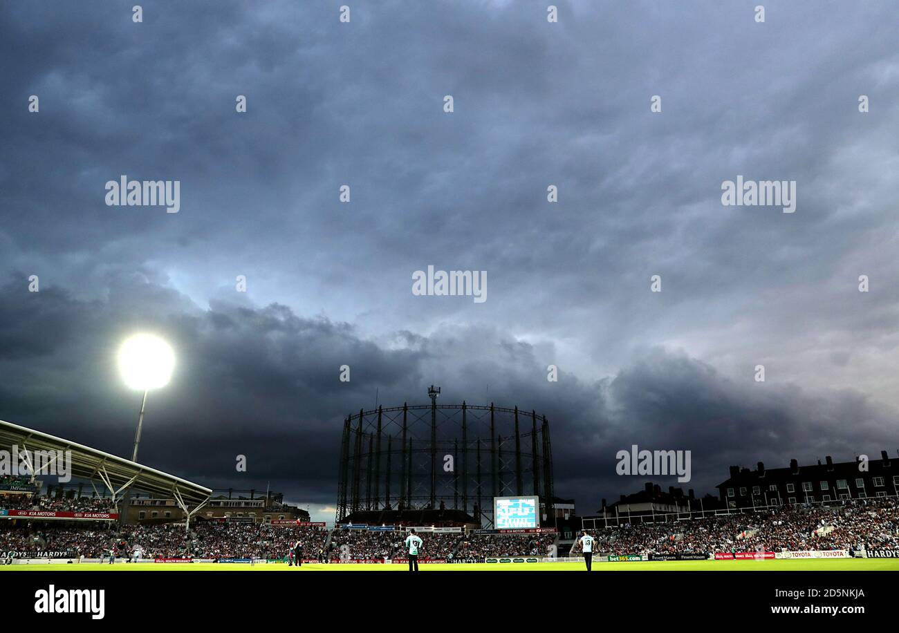Dark skies over play at the Kia Oval Stock Photo - Alamy