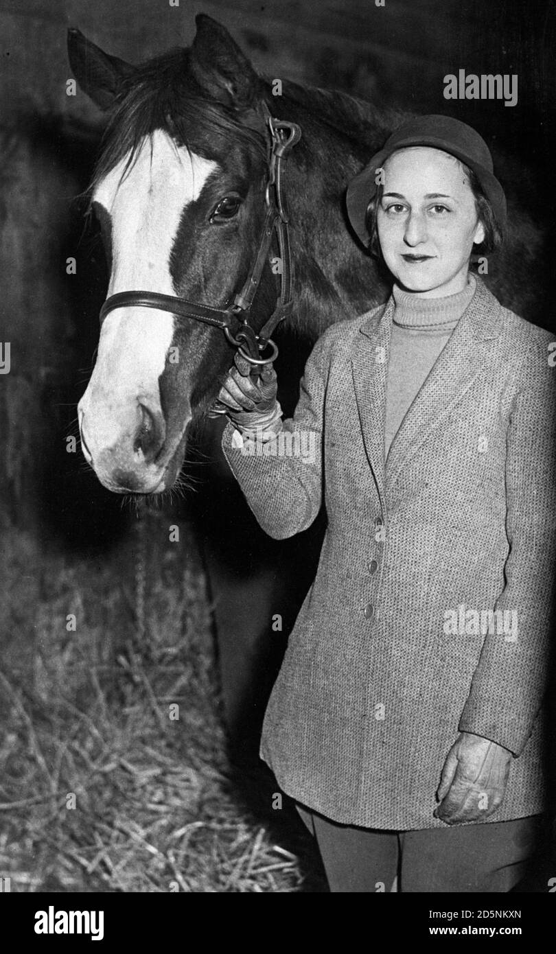 Mary hirsch hi-res stock photography and images - Alamy