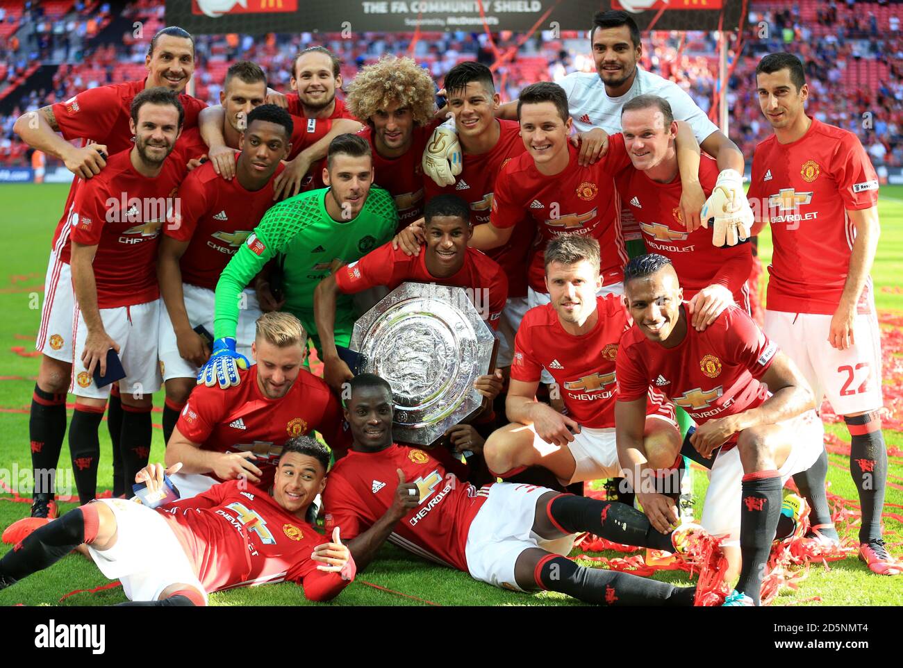 Manchester United players celebrate winning the Community Shield Stock ...
