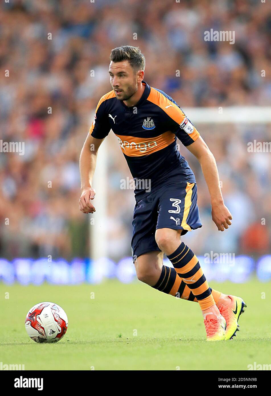 Paul Dummett, Newcastle United Stock Photo - Alamy