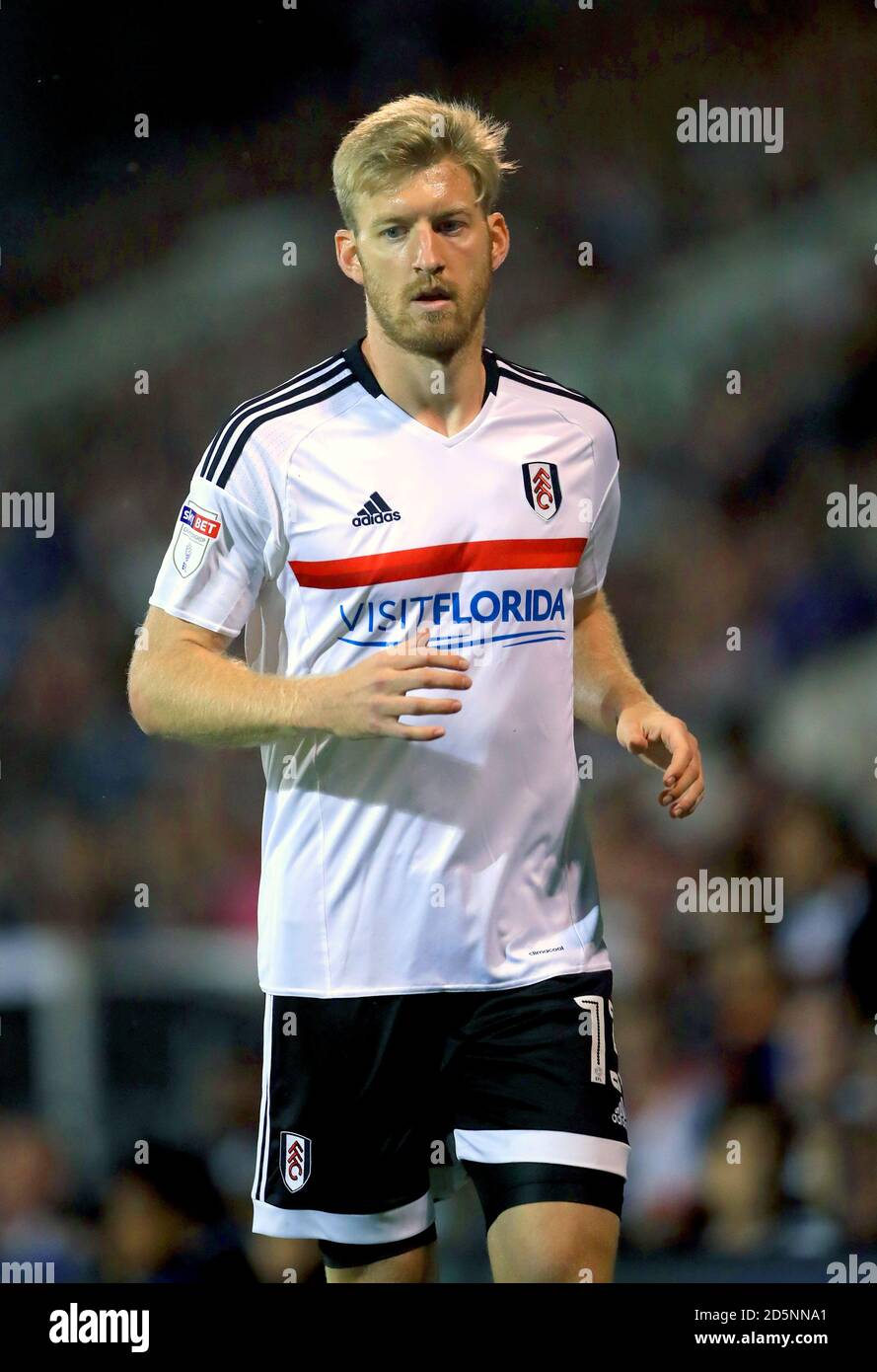 Tim ream fulham hi-res stock photography and images - Alamy