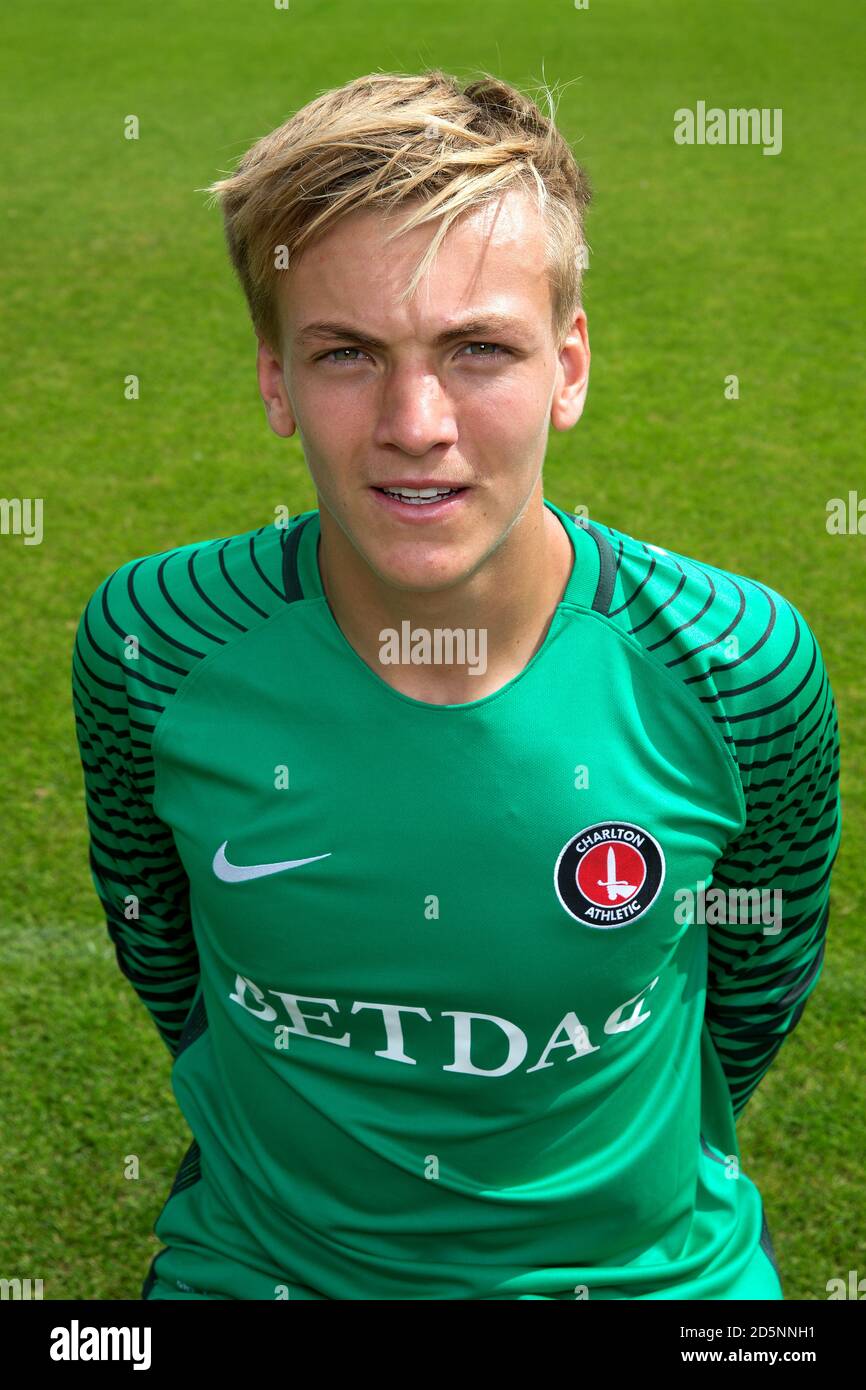 Charlton Athletic goalkeeper Ashley Maynard-Brewer Stock Photo - Alamy