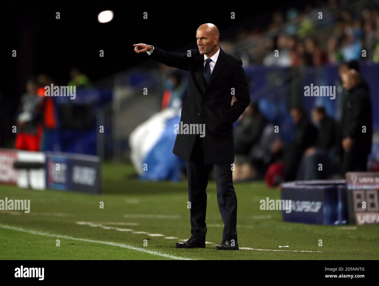 Real Madrid's manager Zinedine Zidane Stock Photo - Alamy