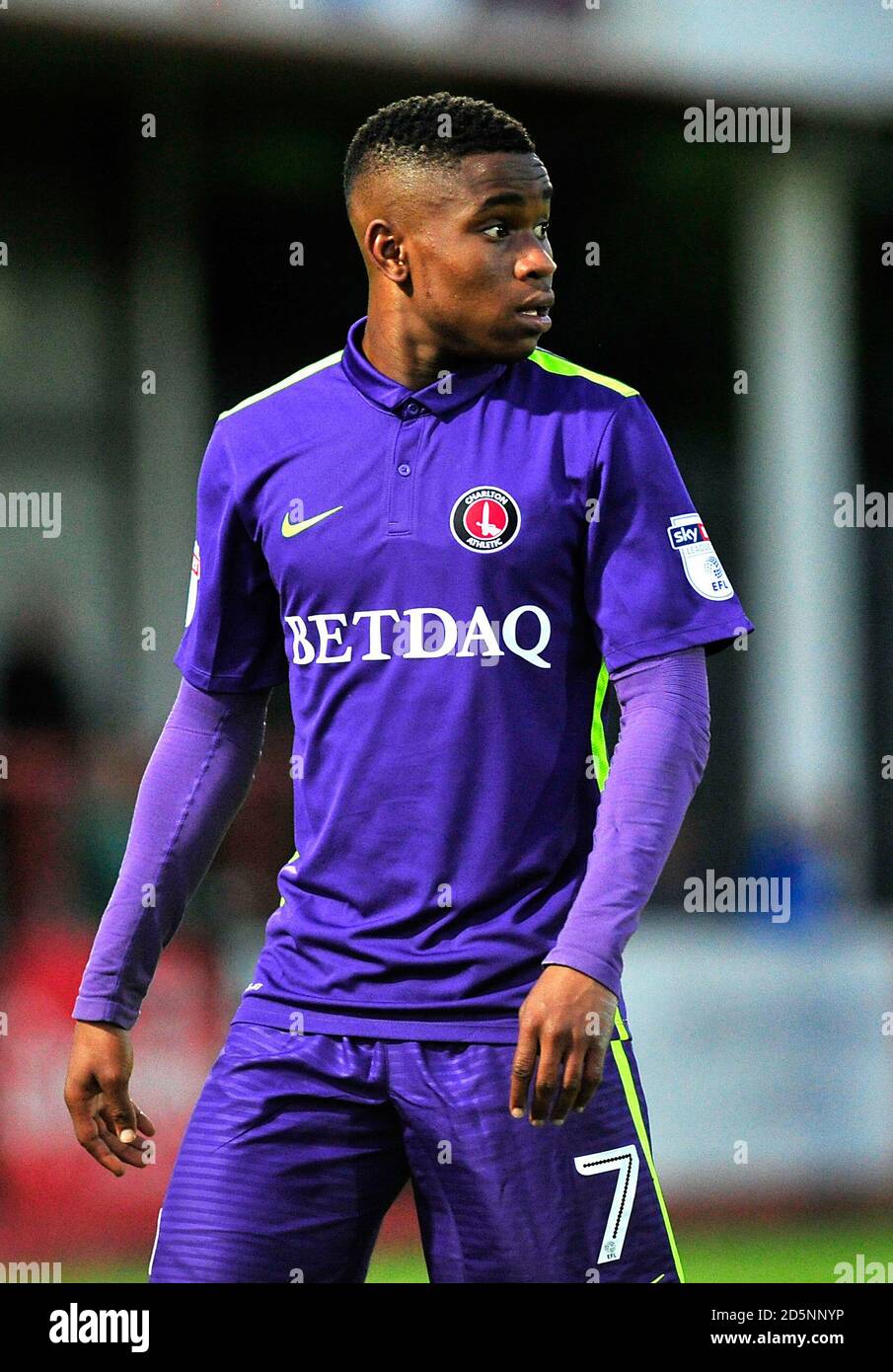 Ademola lookman charlton athletic hi-res stock photography and images ...
