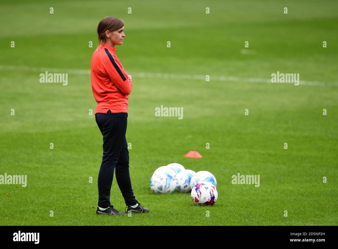 Pauline Robertson, Coventry City physiotherapist Stock Photo - Alamy