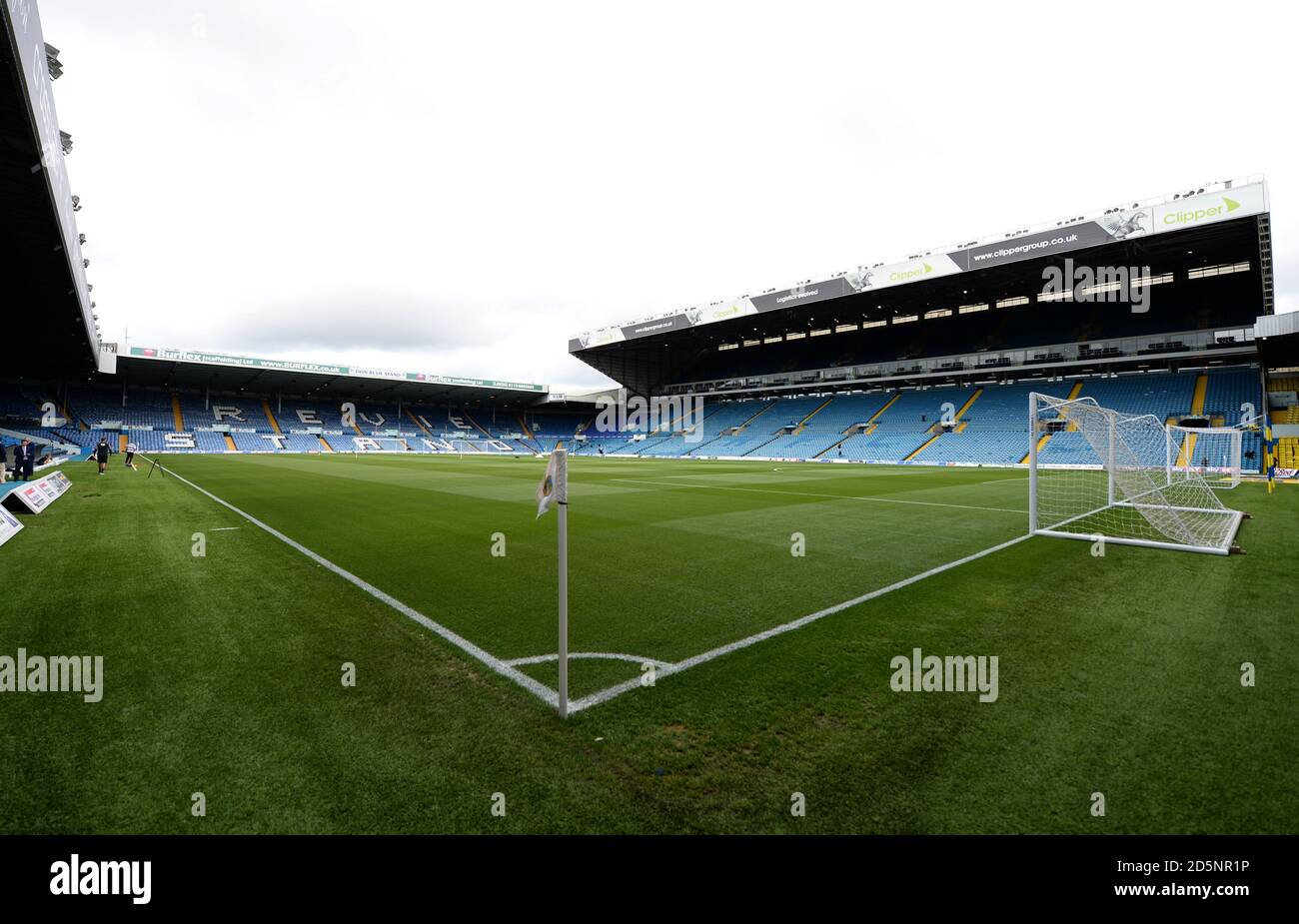 Elland road stadium view hi-res stock photography and images - Alamy