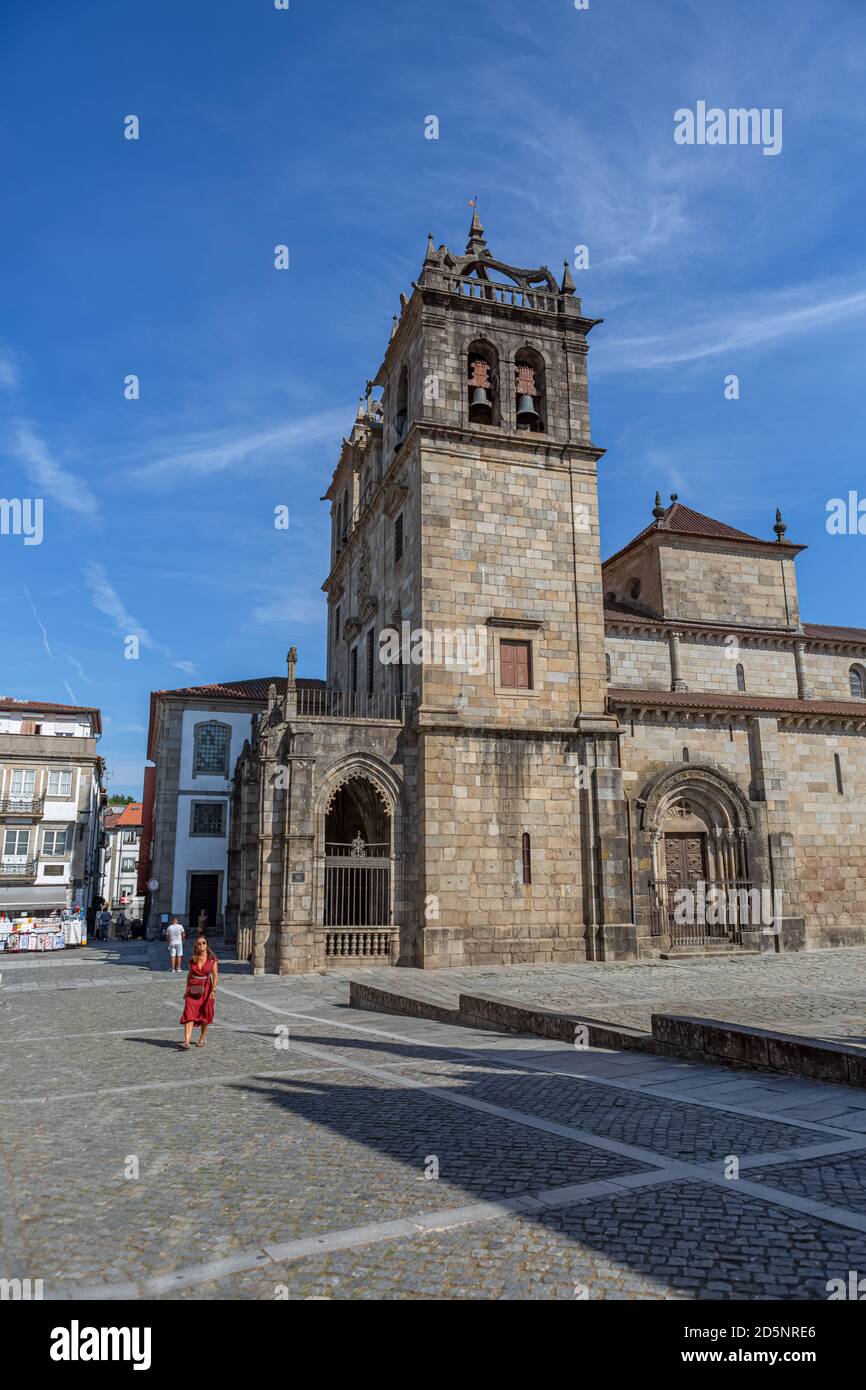 Braga / Portugal 09 12 2020: Lateral view of Braga Cathedral. Entrance ...