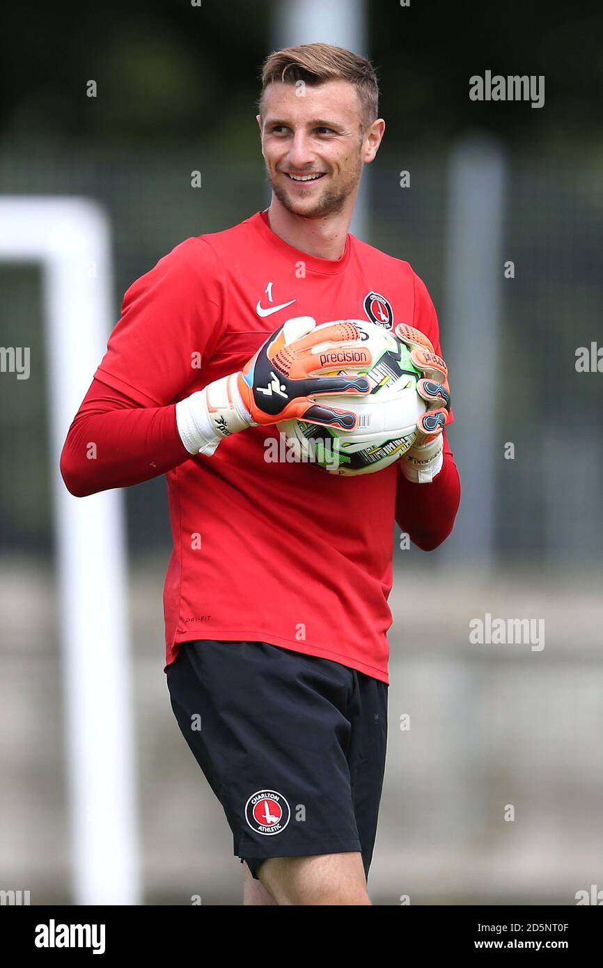 Charlton Athletic goalkeeper Declan Rudd Stock Photo - Alamy