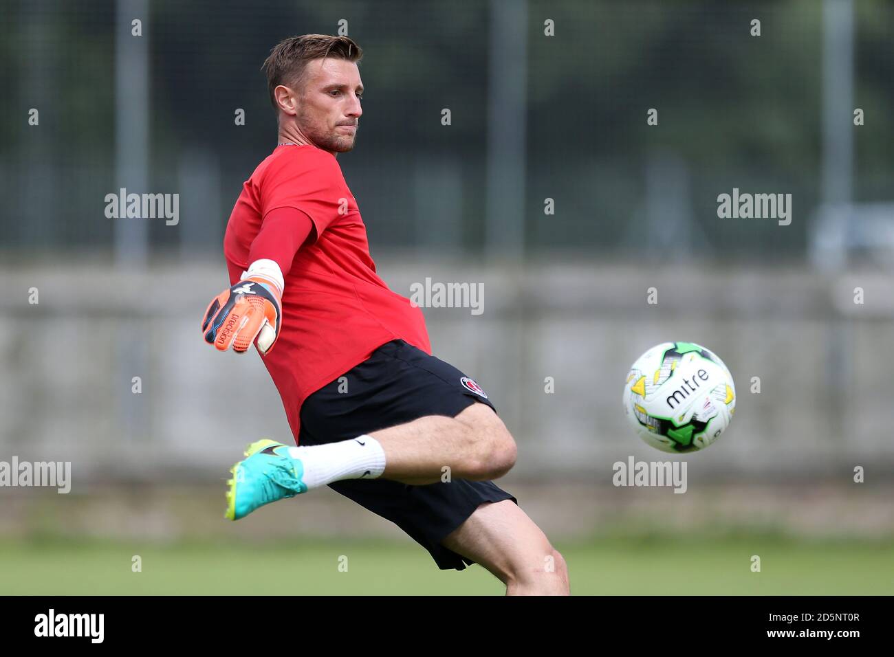 Charlton Athletic goalkeeper Declan Rudd Stock Photo - Alamy