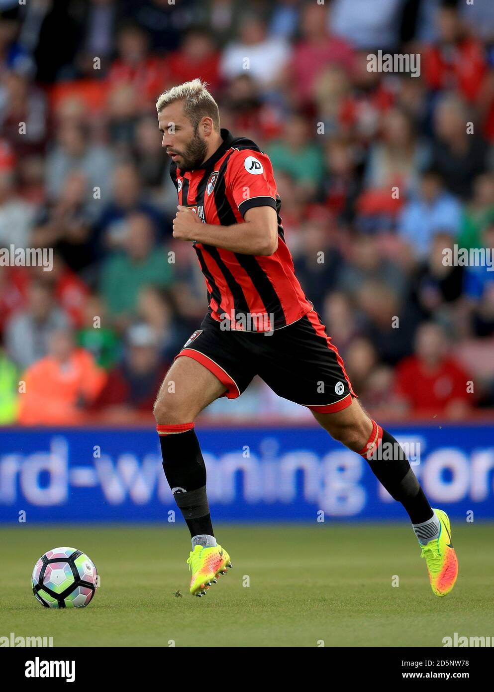 Bournemouths steve cook hi-res stock photography and images - Alamy