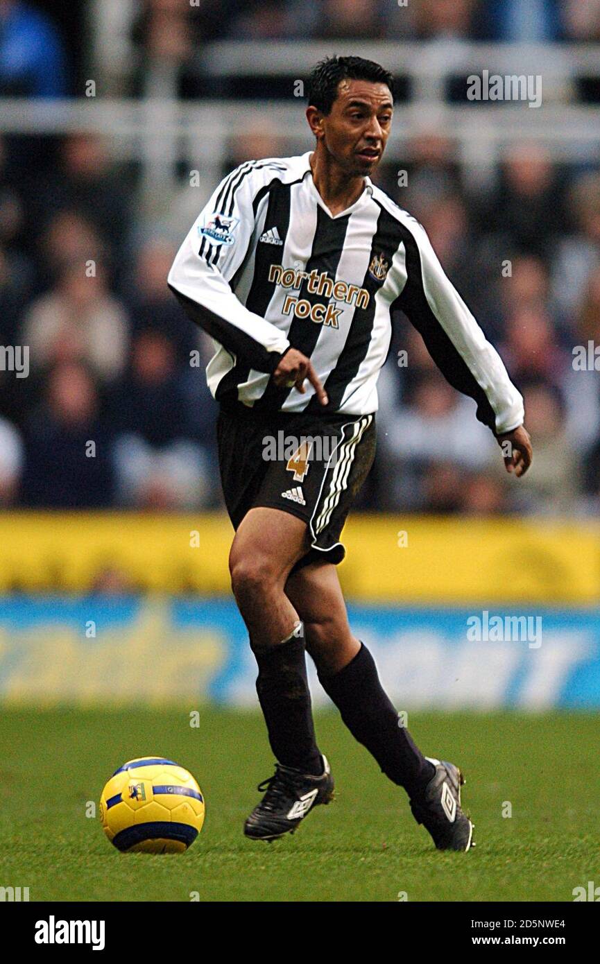 Nolberto solano hi-res stock photography and images - Alamy