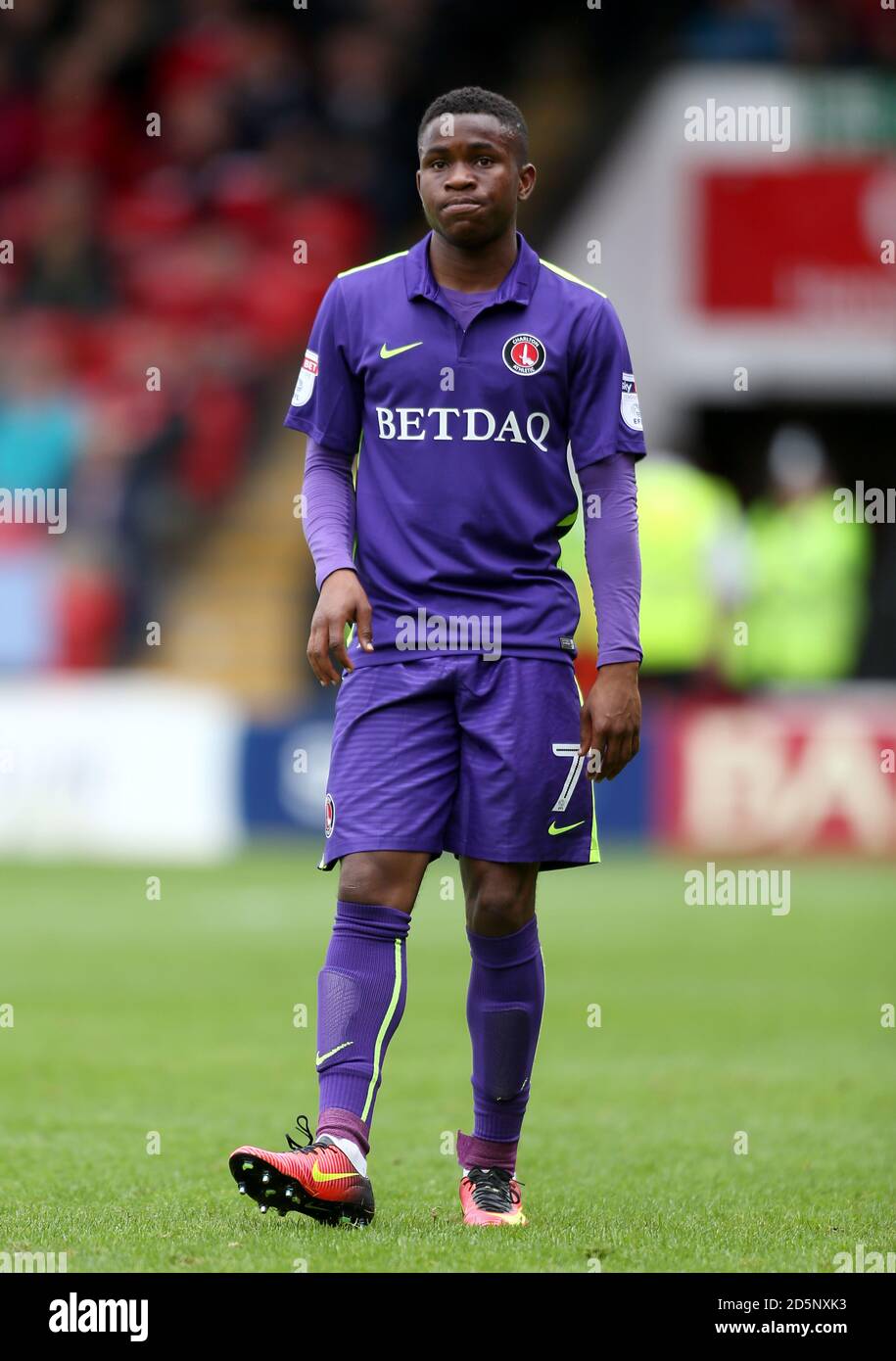 Ademola Lookman, Charlton Athletic Stock Photo - Alamy