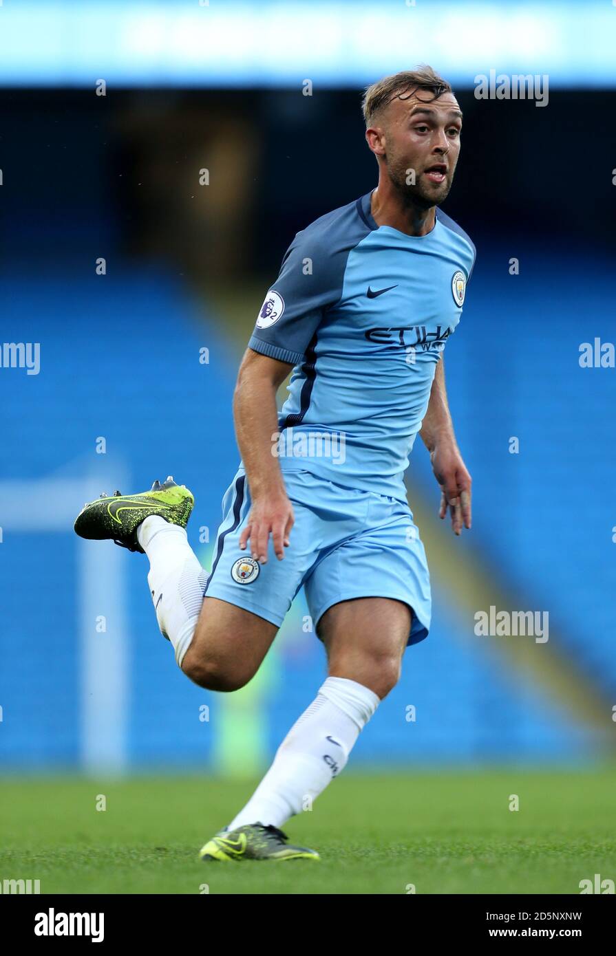 James horsfield hi-res stock photography and images - Alamy