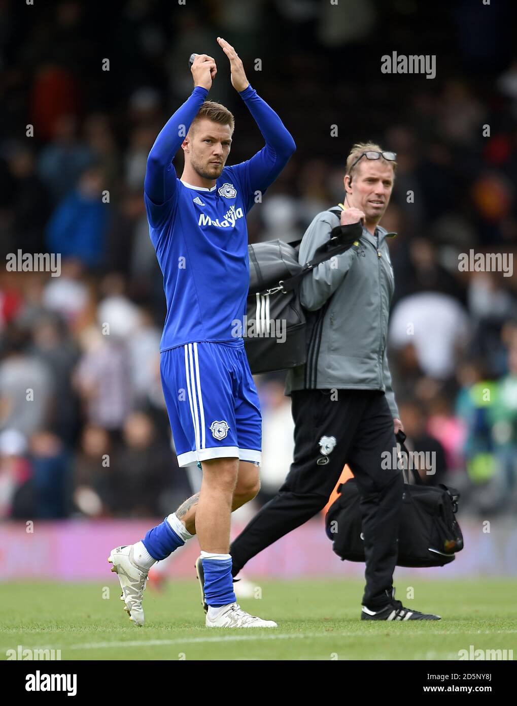 Anthony pilkington cardiff city hi-res stock photography and images - Alamy