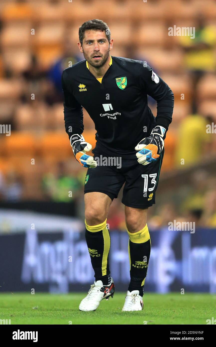 Goalkeeper paul jones hi-res stock photography and images - Alamy