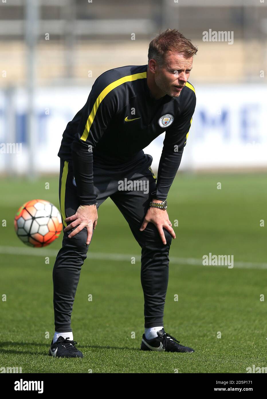 Manchester City Assistant Coach Alan Mahon Stock Photo - Alamy
