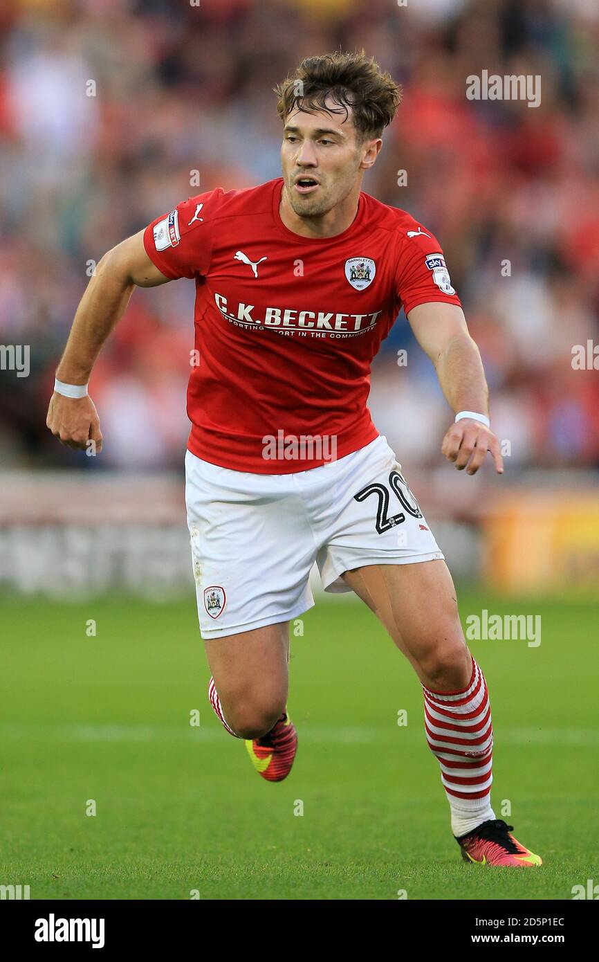 Barnsley's Tom Bradshaw Stock Photo - Alamy