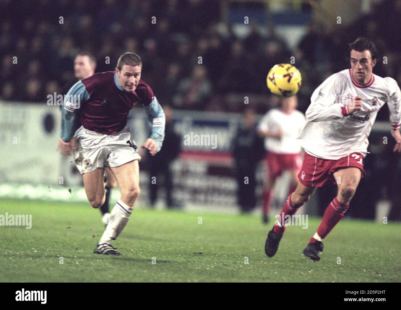 Ian moore nottingham forest hi-res stock photography and images - Alamy
