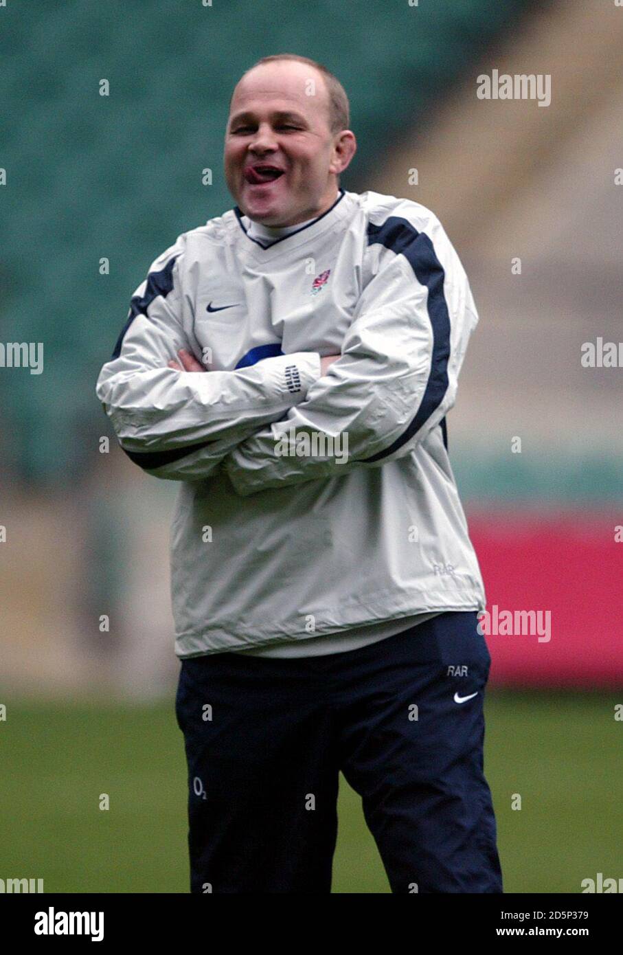 Watching rugby england hi-res stock photography and images - Alamy