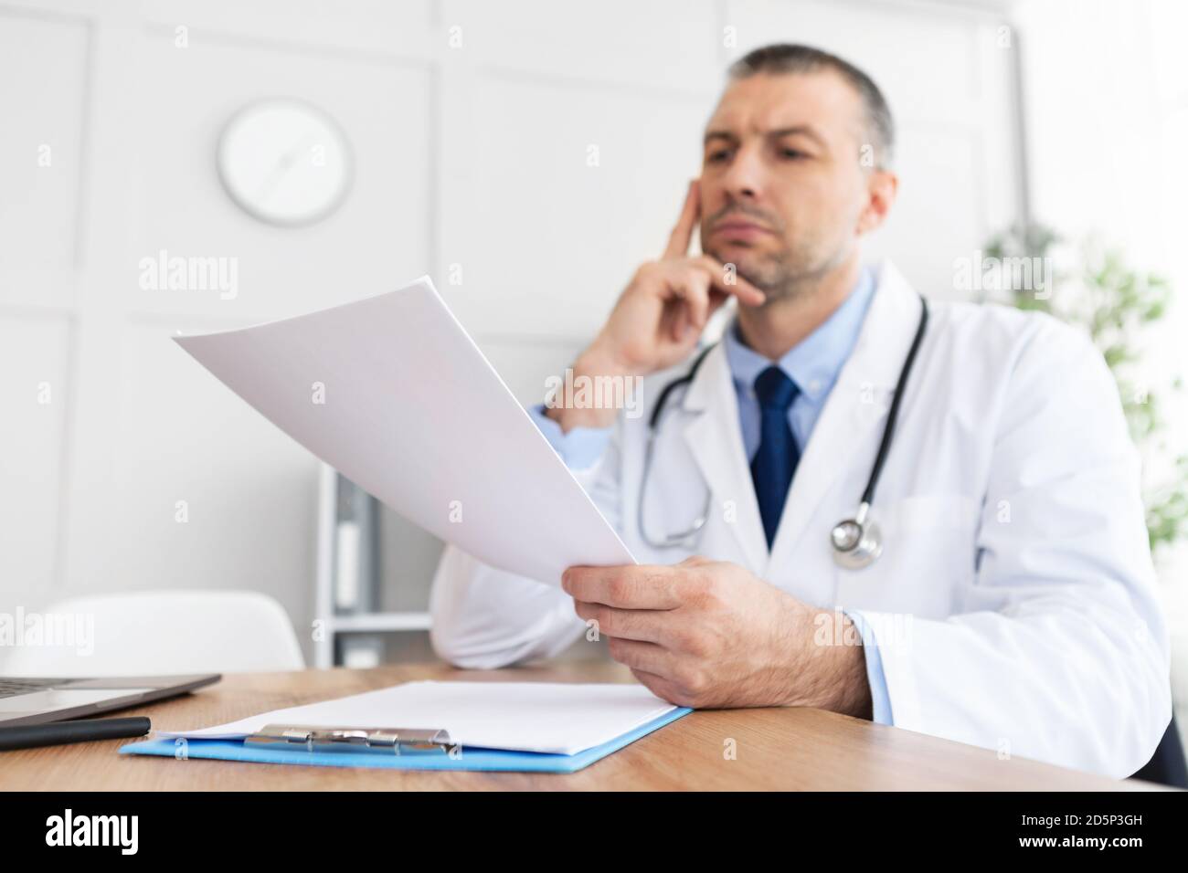 Reading practice test hi-res stock photography and images - Alamy