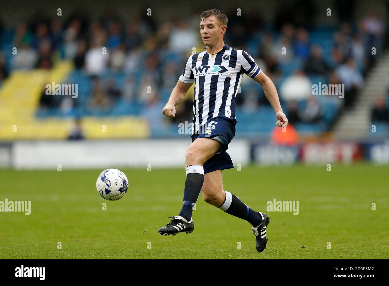 Millwall's Tony Craig Stock Photo - Alamy