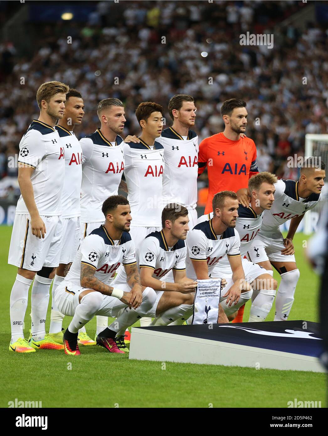 Tottenham Hotspur players during the line up Stock Photo - Alamy