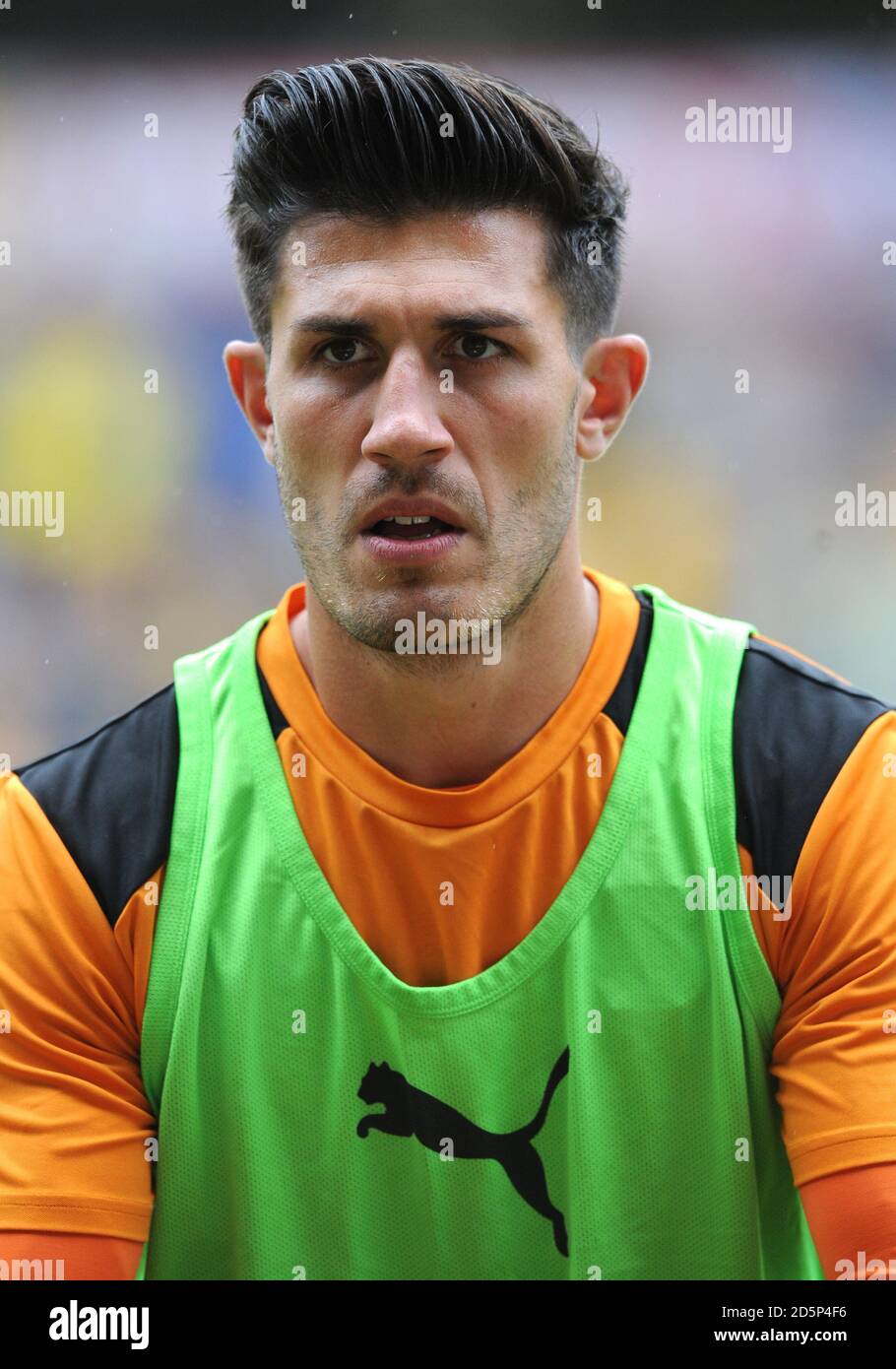 Danny batth wolves hi-res stock photography and images - Alamy