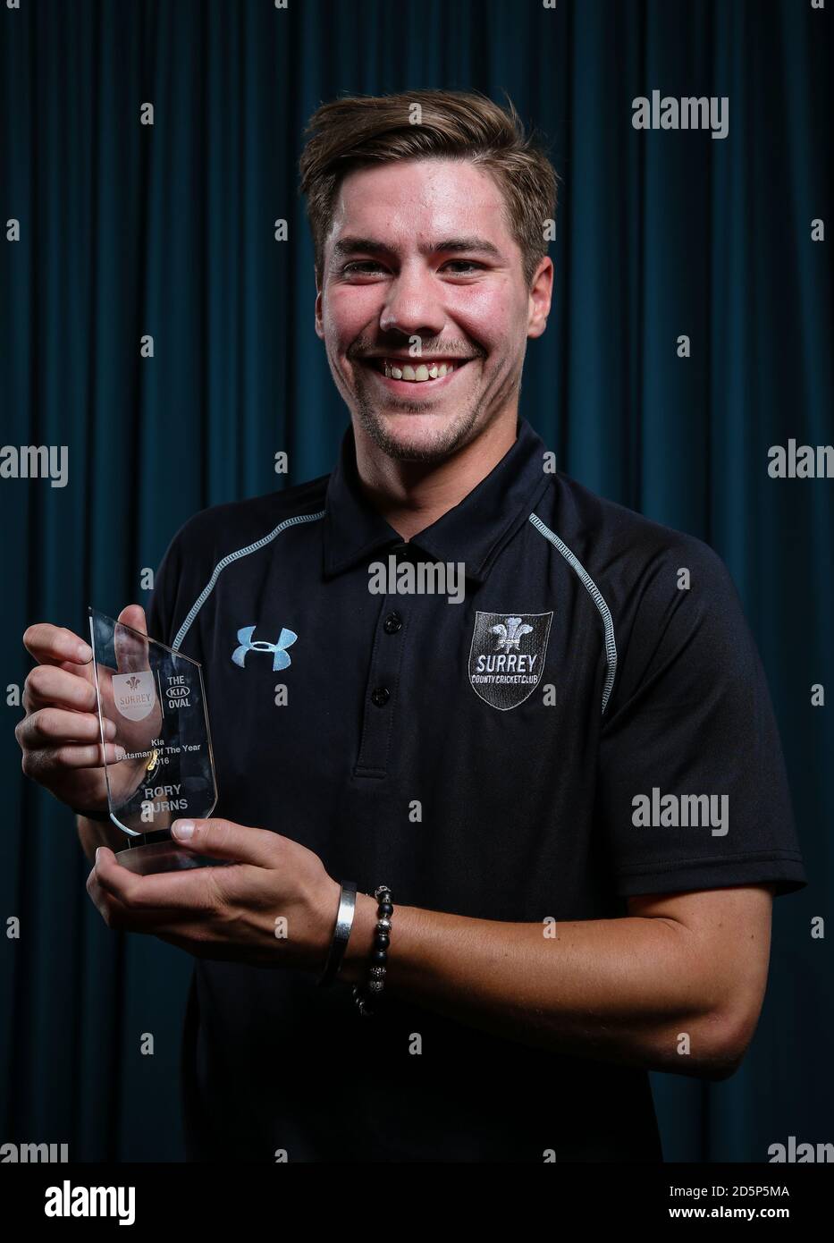 Rory Burns poses with his Kia Batsmen award during the Surrey End of ...