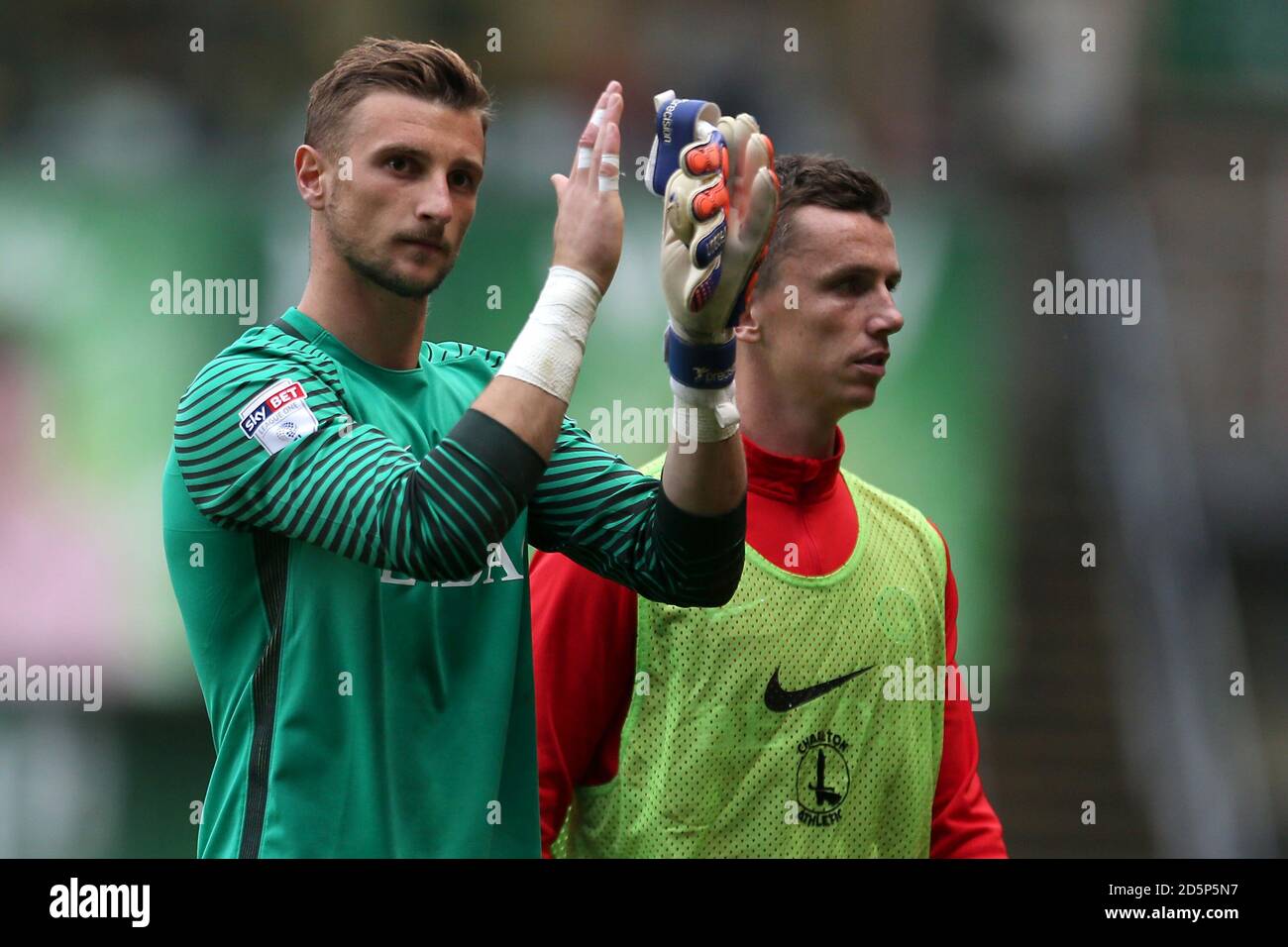 Charlton Athletic goalkeeper Declan Rudd Stock Photo - Alamy