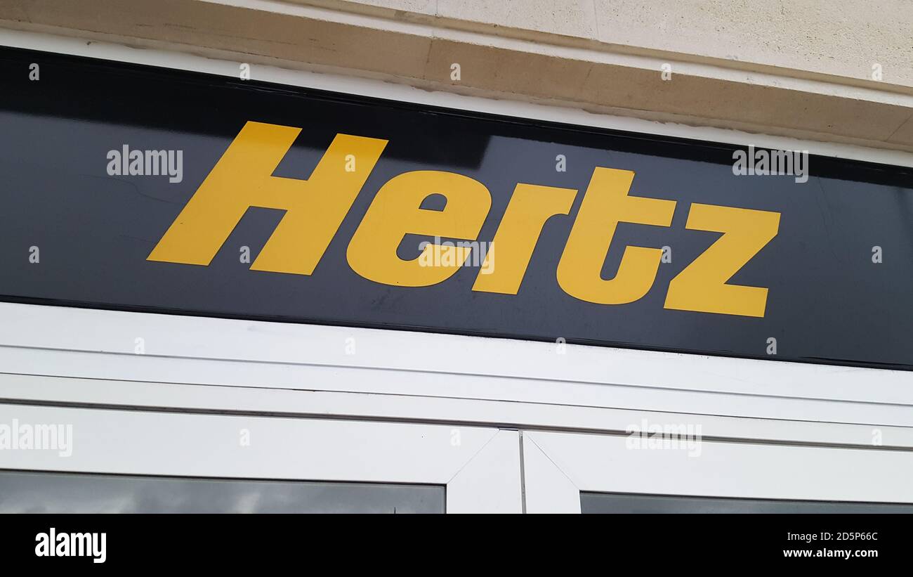 Bordeaux , Aquitaine / France - 10 01 2020 : hertz text sign and logo ...