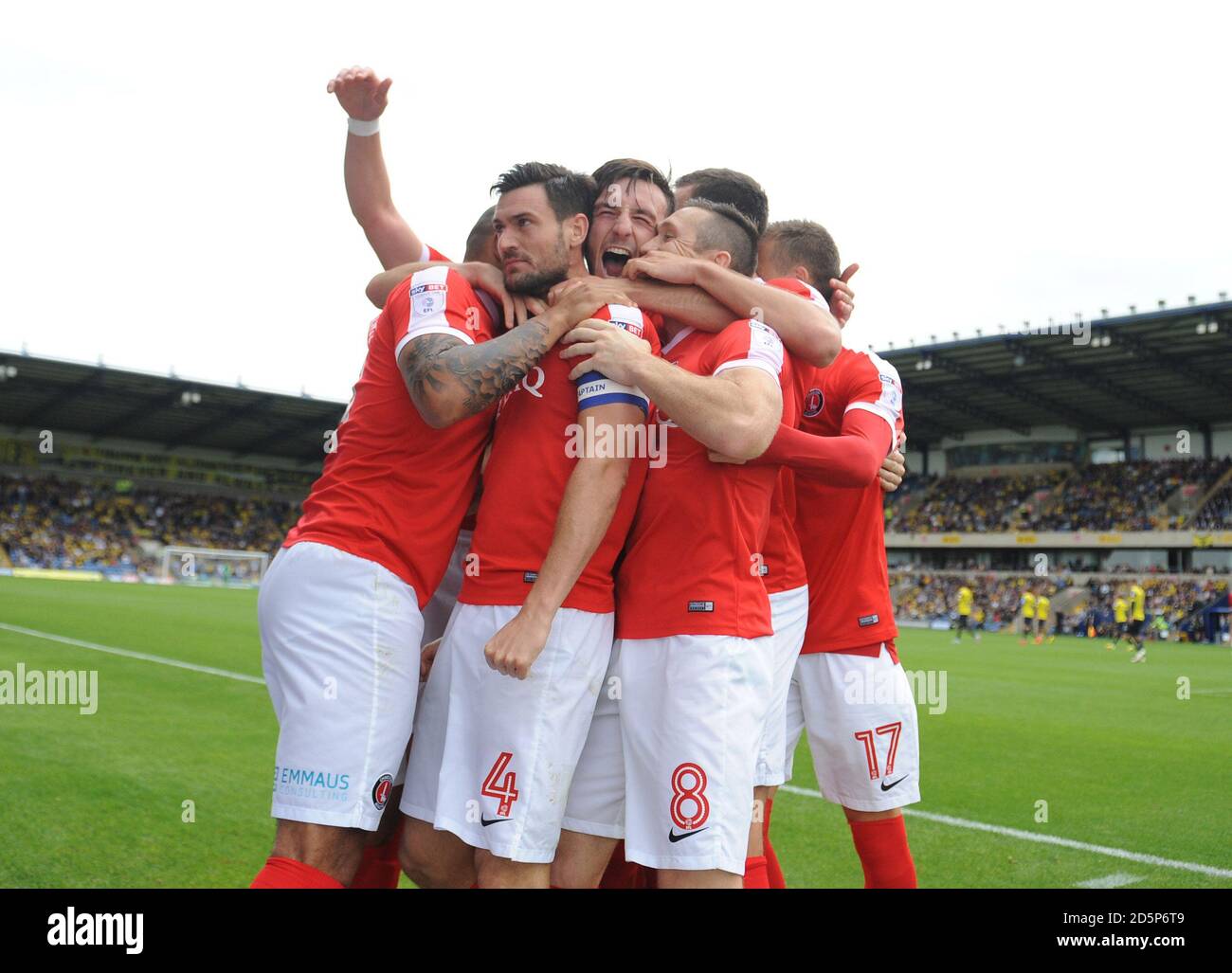 Charlton Athletic players celebrate Johnnie Jackson goal to make it 1-0 ...