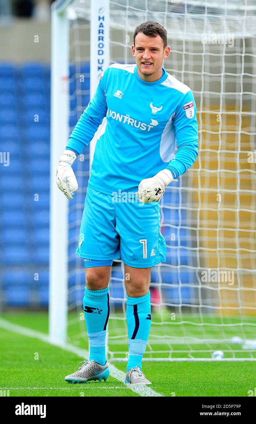 Oxford United goalkeeper Simon Eastwood Stock Photo - Alamy