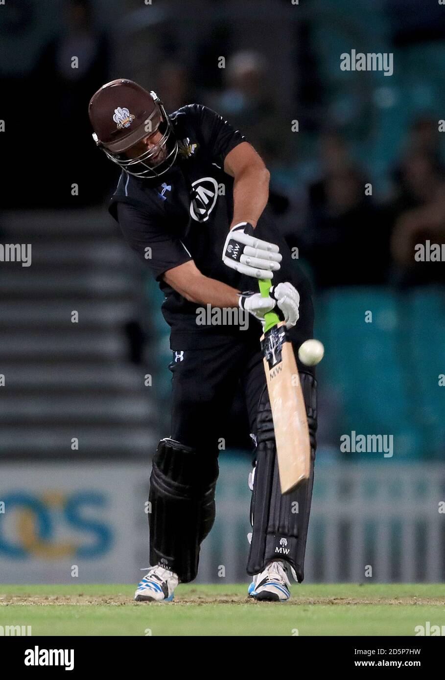 Mahmood cricket hi-res stock photography and images - Alamy