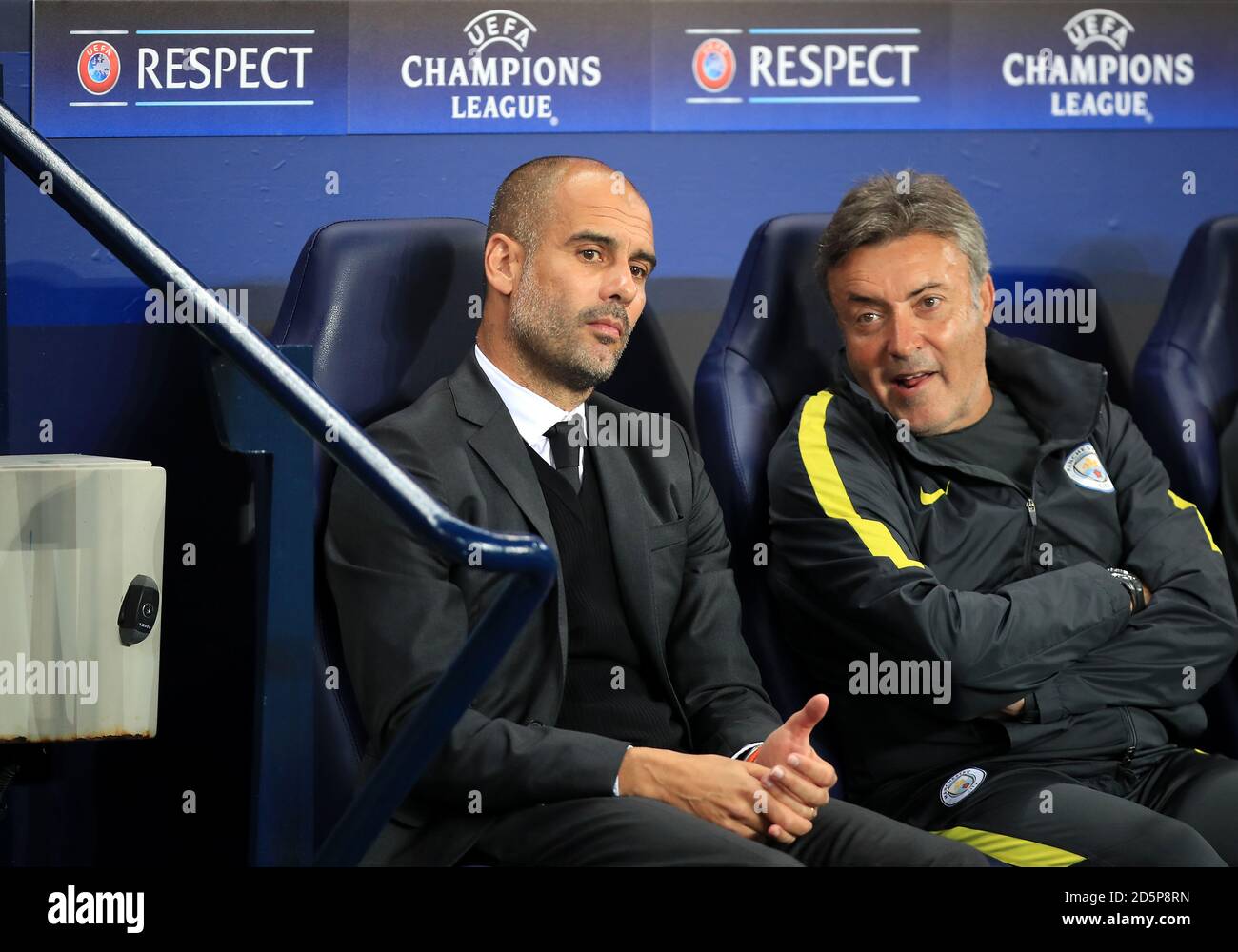 Manager dug out coach hi-res stock photography and images - Alamy