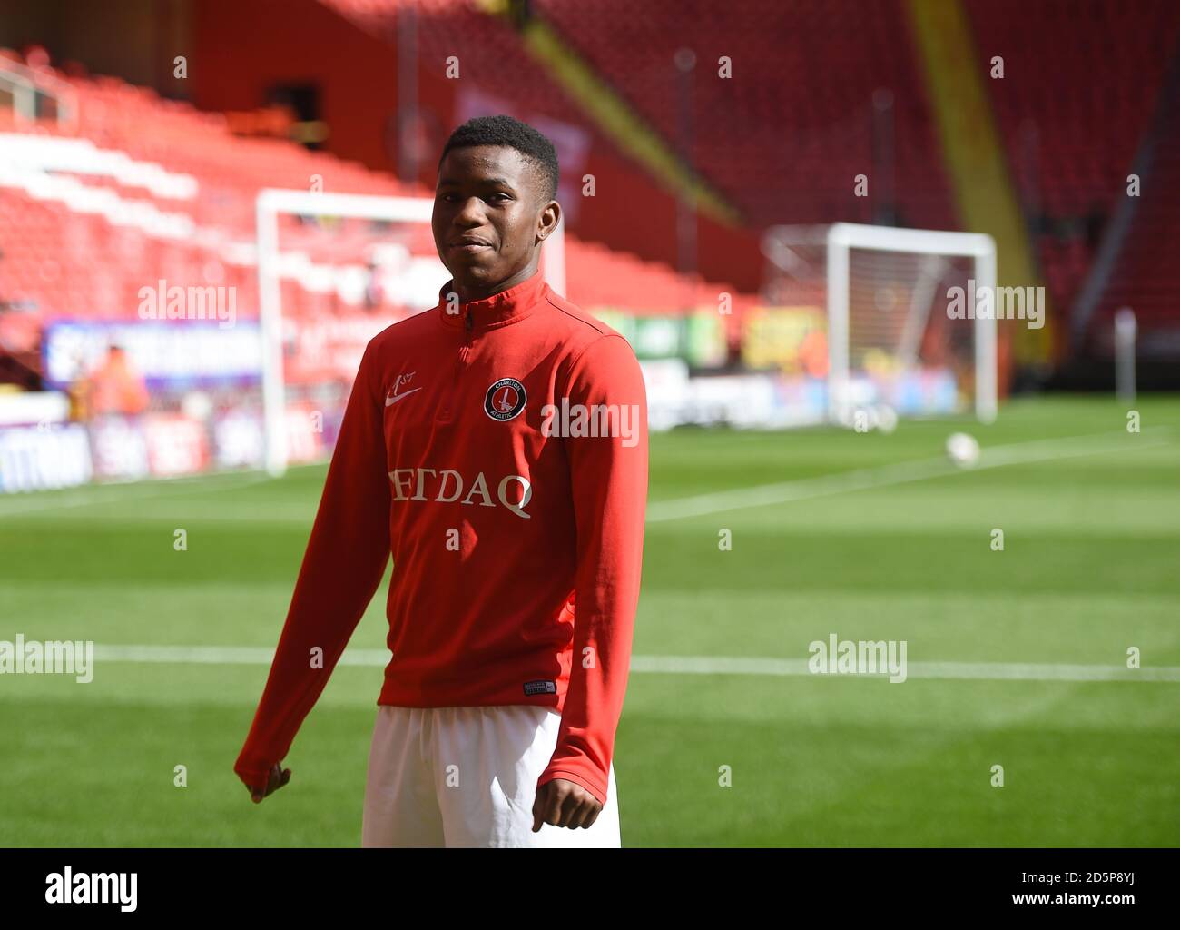 Charlton Athletic's Ademola Lookman prior to kick off Stock Photo - Alamy