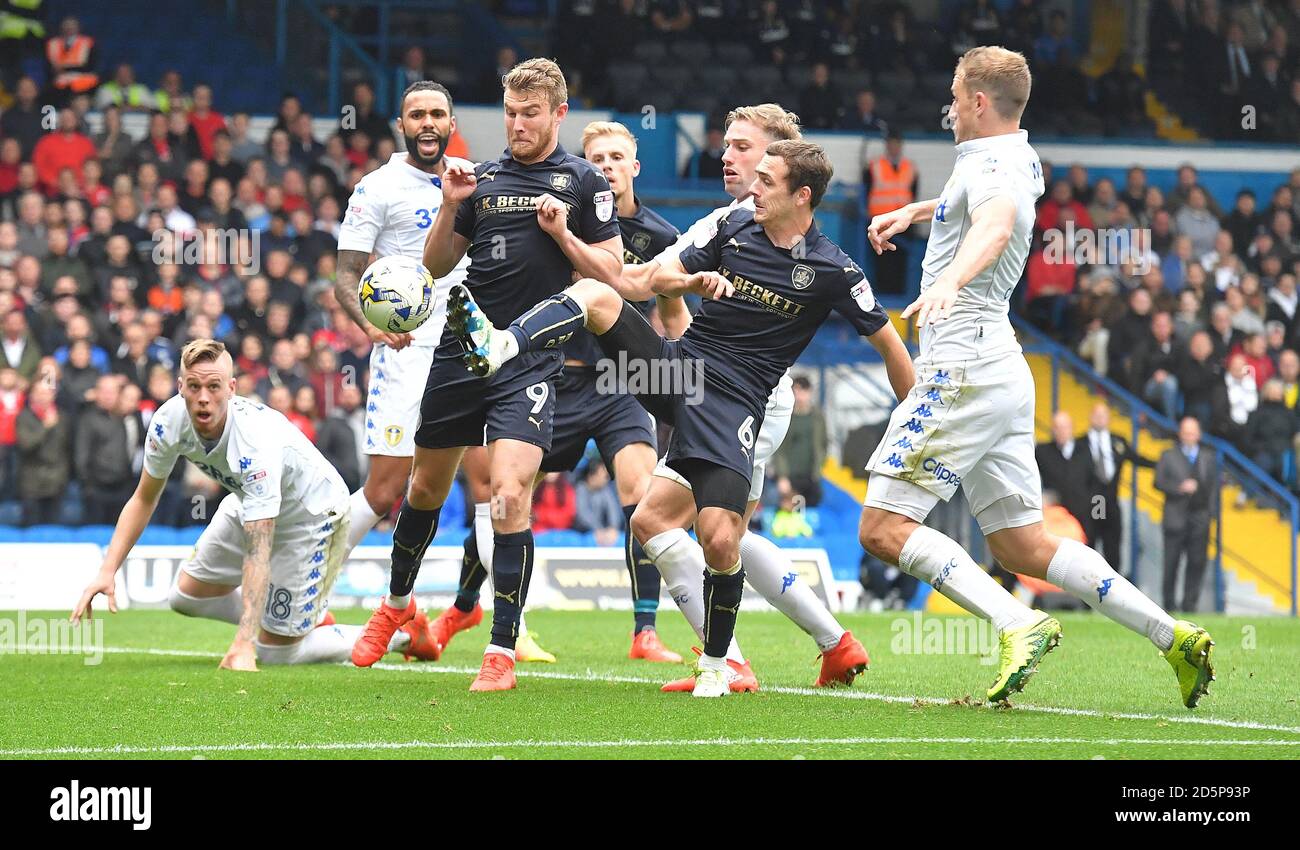 Barnsleys josh scowen hi-res stock photography and images - Alamy
