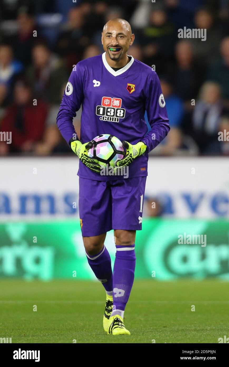 Watford goalkeeper Heurelho Gomes Stock Photo - Alamy