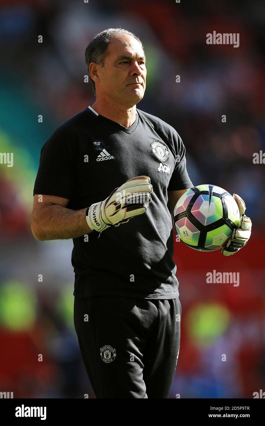Manchester United coach Silvino Louro Stock Photo - Alamy