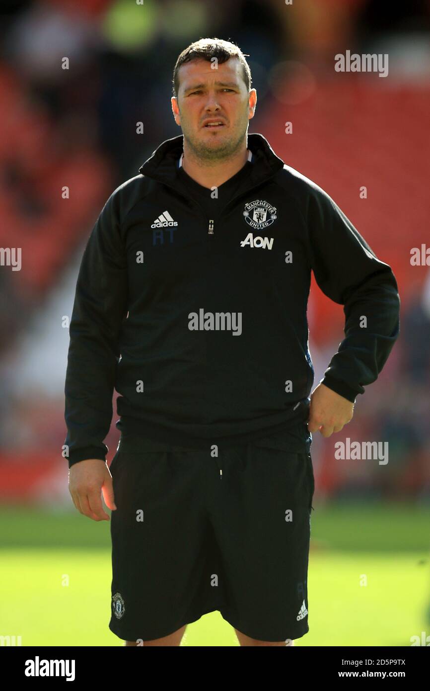Manchester United sports therapist Rod Thornley Stock Photo - Alamy