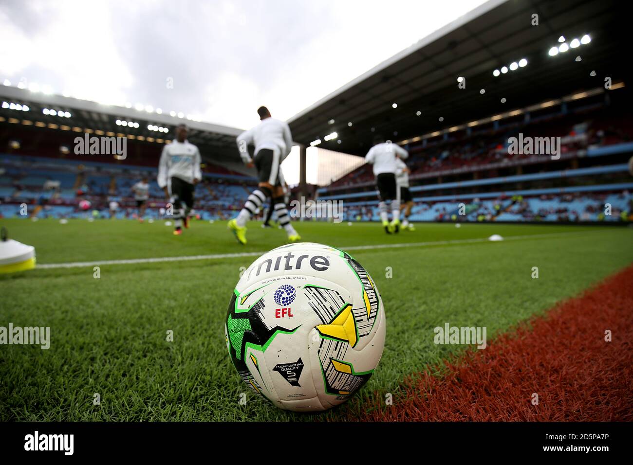 Mitre premier league football football hi-res stock photography and ...