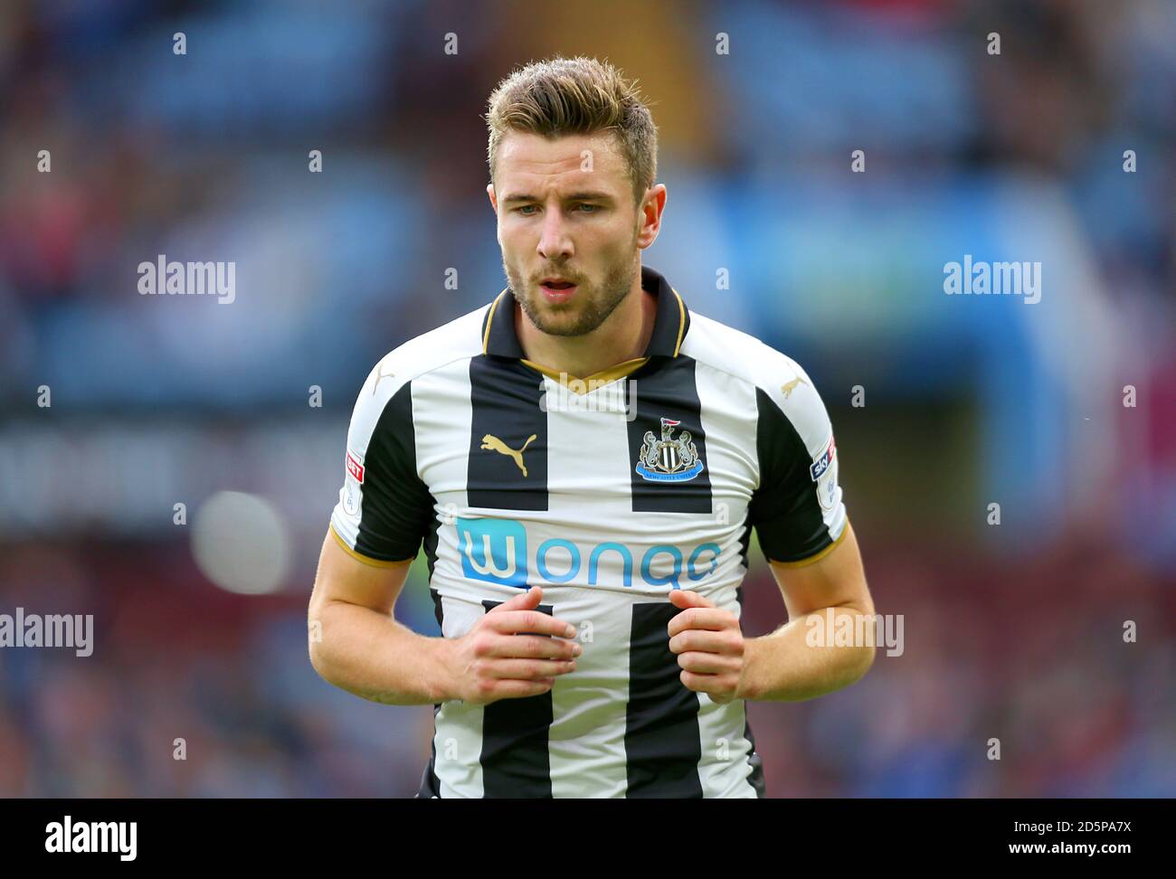Paul dummett newcastle united hi-res stock photography and images - Alamy