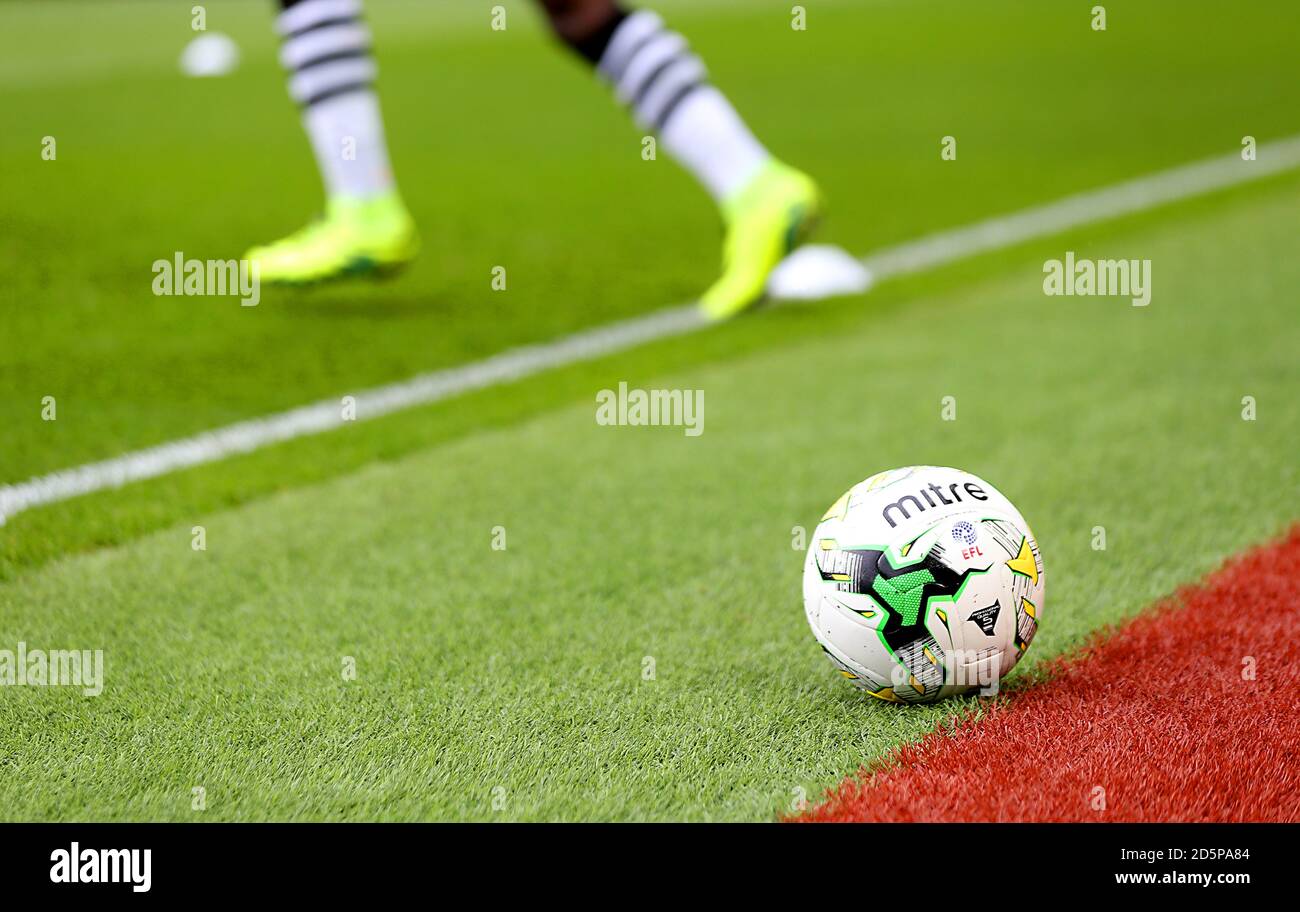 Mitre premier league football football hi-res stock photography and ...