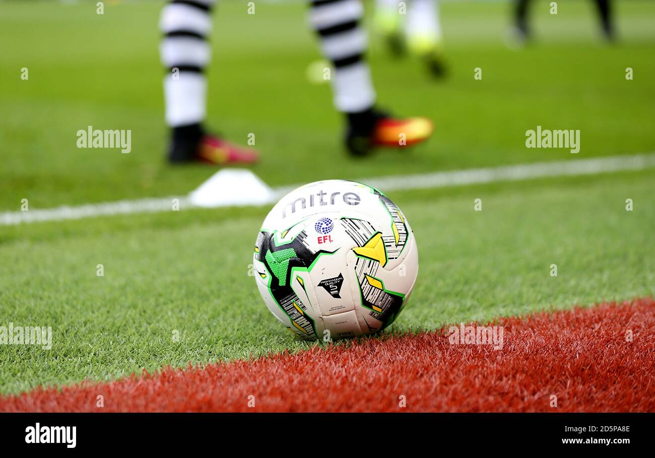 Mitre premier league football football hi-res stock photography and ...