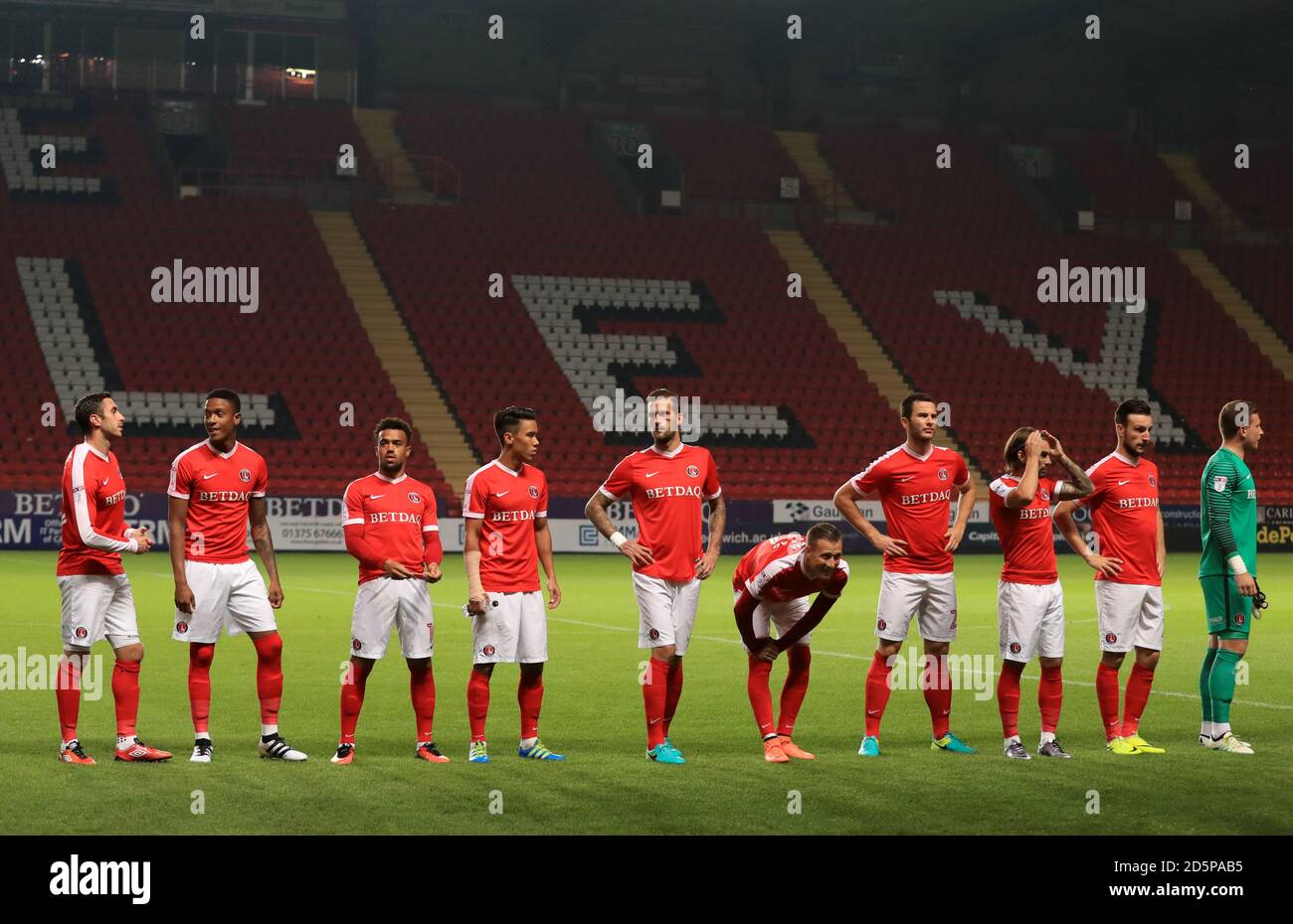 Charlton athletics players hi-res stock photography and images - Alamy
