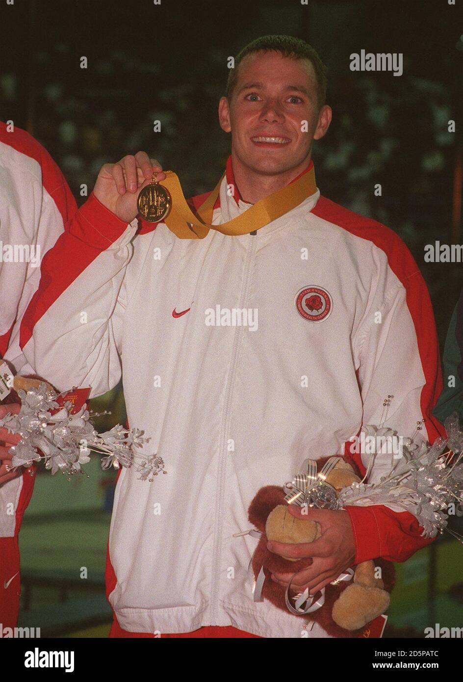 England's James Hickman celebrates with his gold medal Stock Photo - Alamy