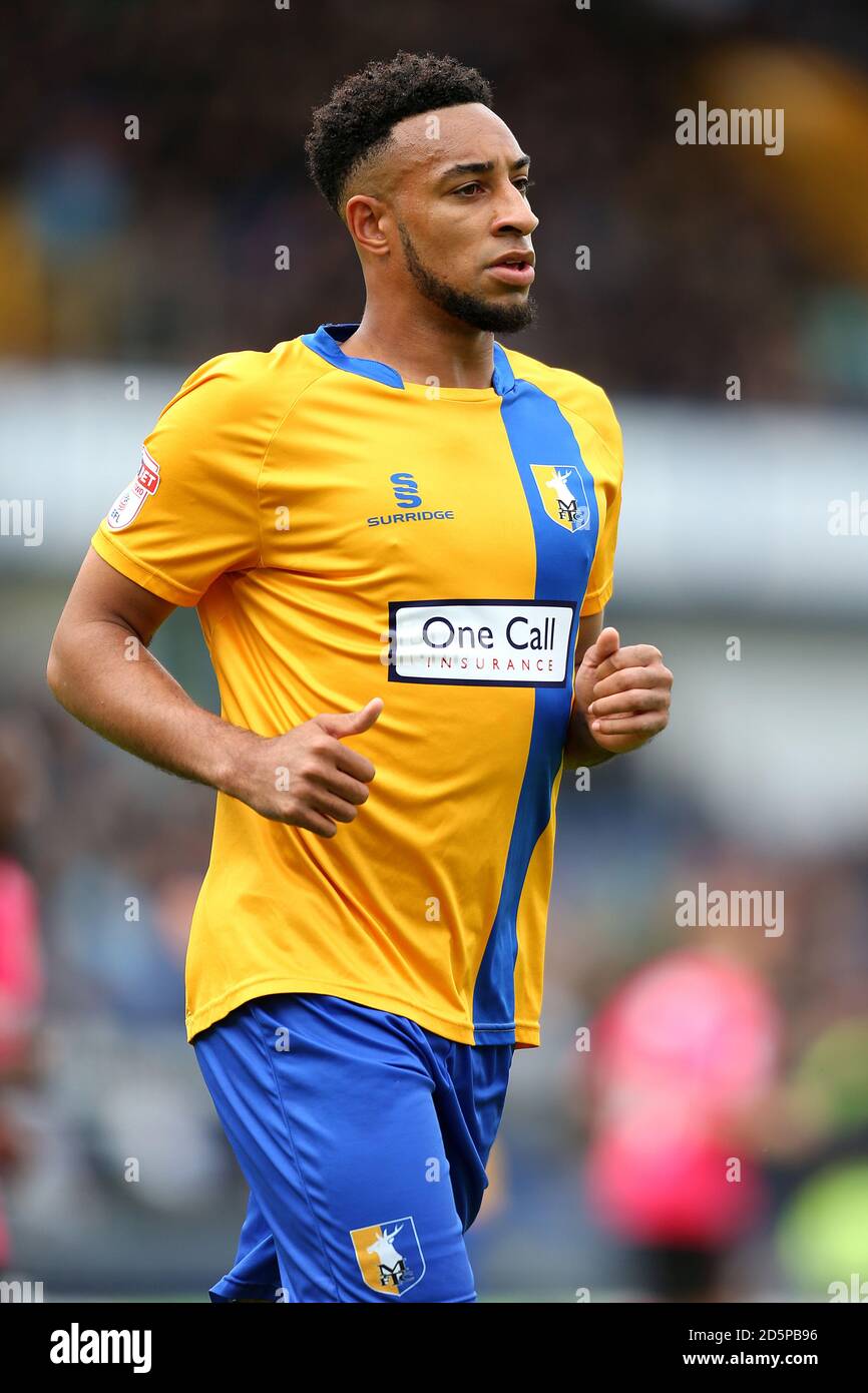 Rhys Bennett, Mansfield Town Stock Photo - Alamy
