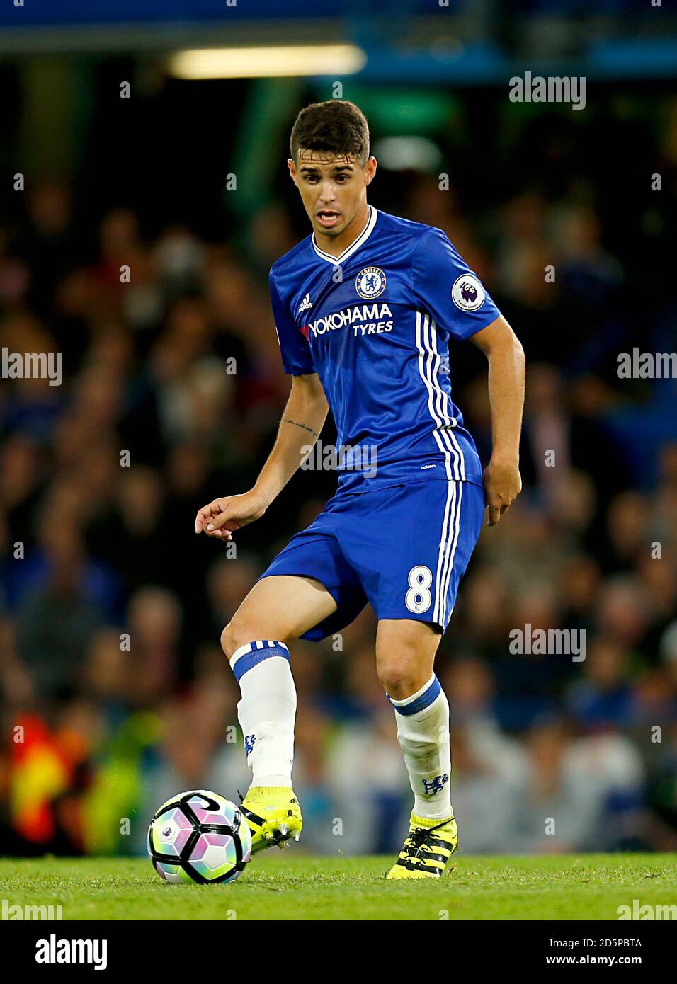 Oscar chelsea premier league hi-res stock photography and images - Alamy